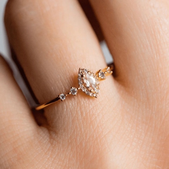 Jewelry | Elegant 18k Promise Ring | Poshmark